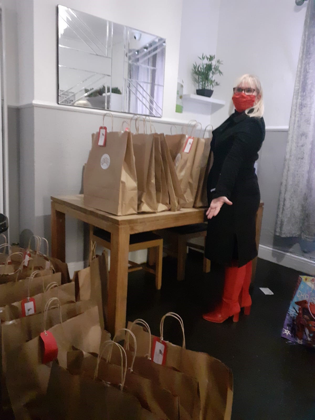 Bridgehouse Mission » Shonette Bason – Spread the Happiness